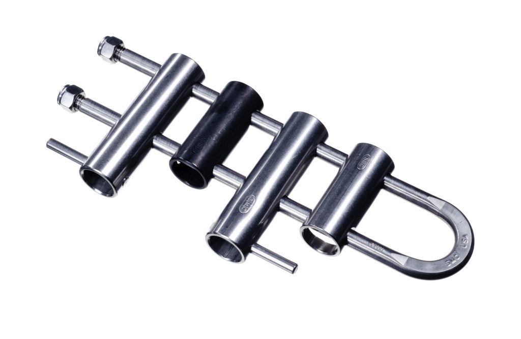 SMC 'NFPA 4 Bar U-Rack' - Rescue Canada